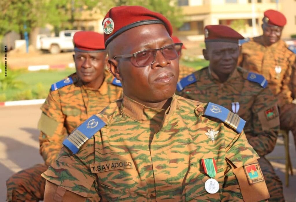 Burkina Faso : Le colonel Thomas Savadogo décoré de la médaille d ...